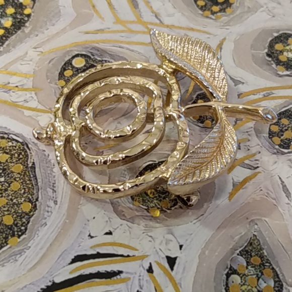 Sarah Coventry | Jewelry | Sarah Coventry Pin | Poshmark